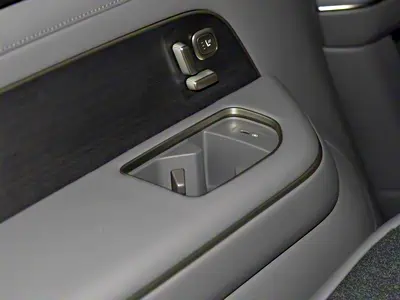 蔚来ES8 2026款 六座行政签名版 蔚来 104/402张图片大全_汽车座椅图库-汽车之家