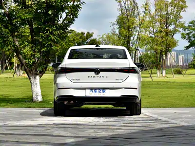 速腾 2026款 L 300TSI DSG 豪华型 大众 14/16张图片大全_汽车外观图库_极地白-汽车之家