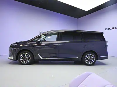 别克GL8新能源 2026款 陆尊 奢享版 别克 12/24张图片大全_汽车外观图库-汽车之家