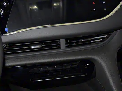 昂科旗 2022款 652T 两驱尊贵型 7座 别克 37/48张图片大全_汽车内饰图库-汽车之家