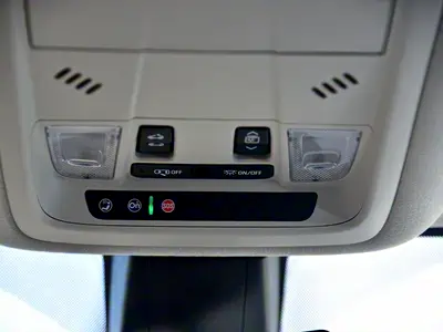 昂科旗 2022款 652T 四驱Avenir艾维亚 6座 别克 25/42张图片大全_汽车座椅图库-汽车之家