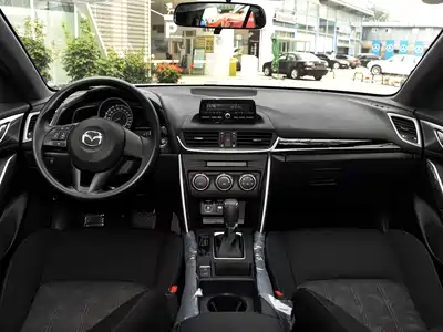 马自达CX-4 2016款 2.0L 自动两驱蓝天活力版 马自达 1/29张图片大全_汽车内饰图库_黑色-汽车之家