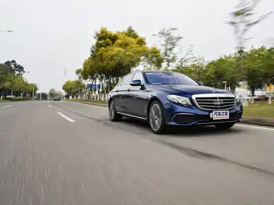 奔驰E级 2017款 E 320 L 4MATIC 奔驰 4/13张图片大全_汽车评测图库-汽车之家