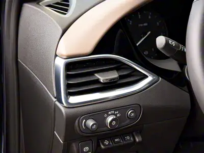 昂科旗 2022款 652T 四驱尊享旗舰型 7座 别克 9/61张图片大全_汽车中控图库-汽车之家