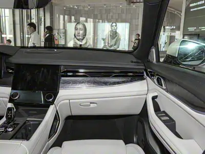 领克09 2021款 2.0T Ultra 六座 领克 4/36张图片大全_汽车中控图库_黑色/白色-汽车之家