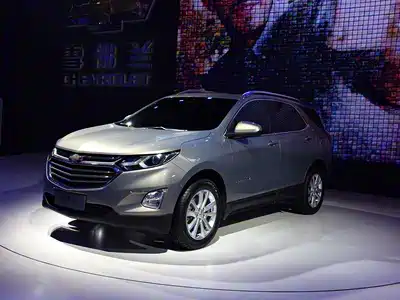 探界者 2017款 550T 自动四驱捍界版 雪佛兰 1/6张图片大全_汽车外观图库_峡谷灰-汽车之家