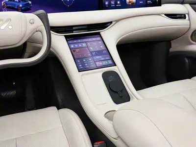 智己LS6 2025款 超强性能灵蜥智享版 智己汽车 4/200张图片大全_汽车图库-汽车之家