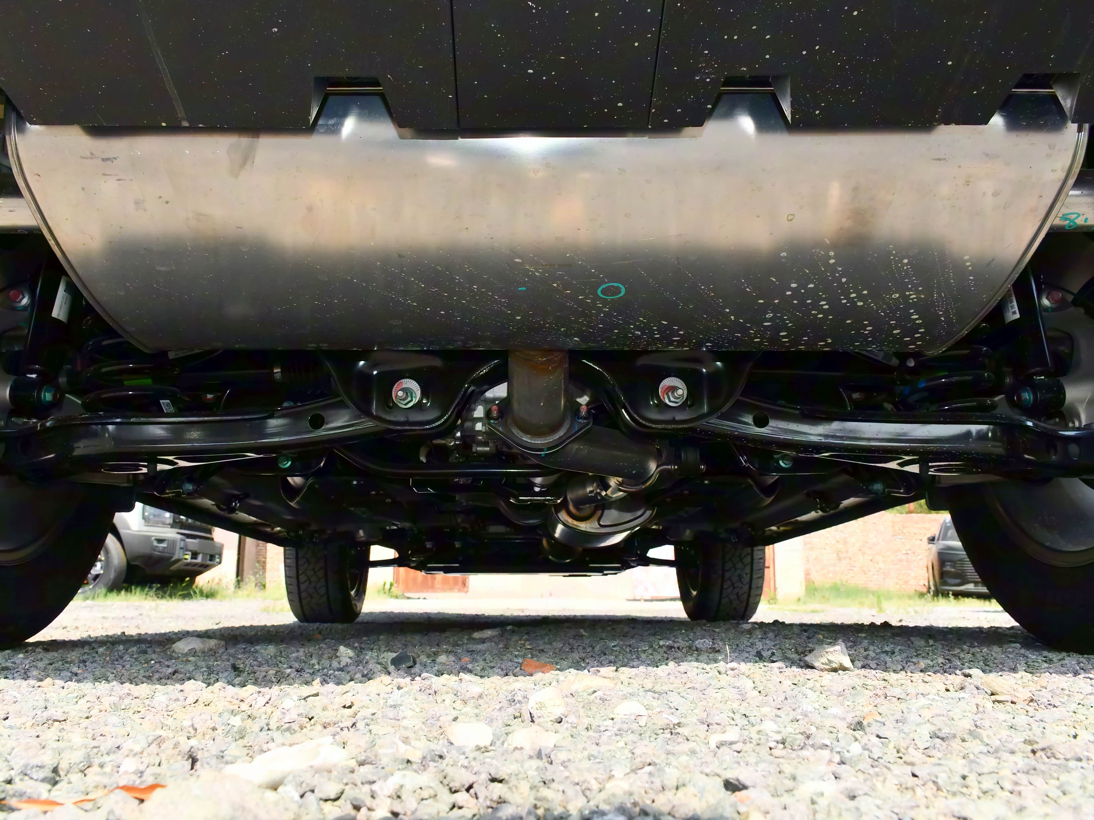 捷途旅行者 2025款 2.0TD XWD 自动征服+ 捷途 126/315张图片大全_汽车细节图库-汽车之家