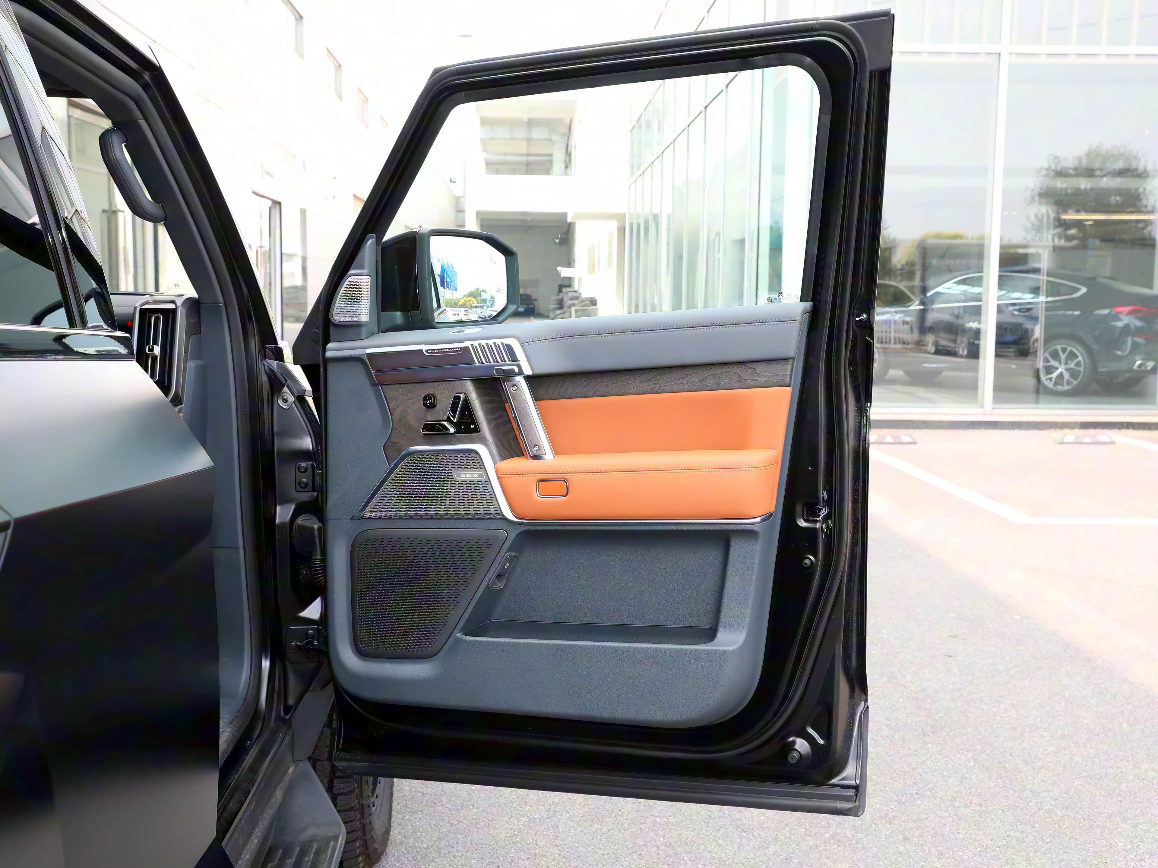 猛士917 2023款 纯电基础版 猛士 72/85张图片大全_汽车座椅图库-汽车之家