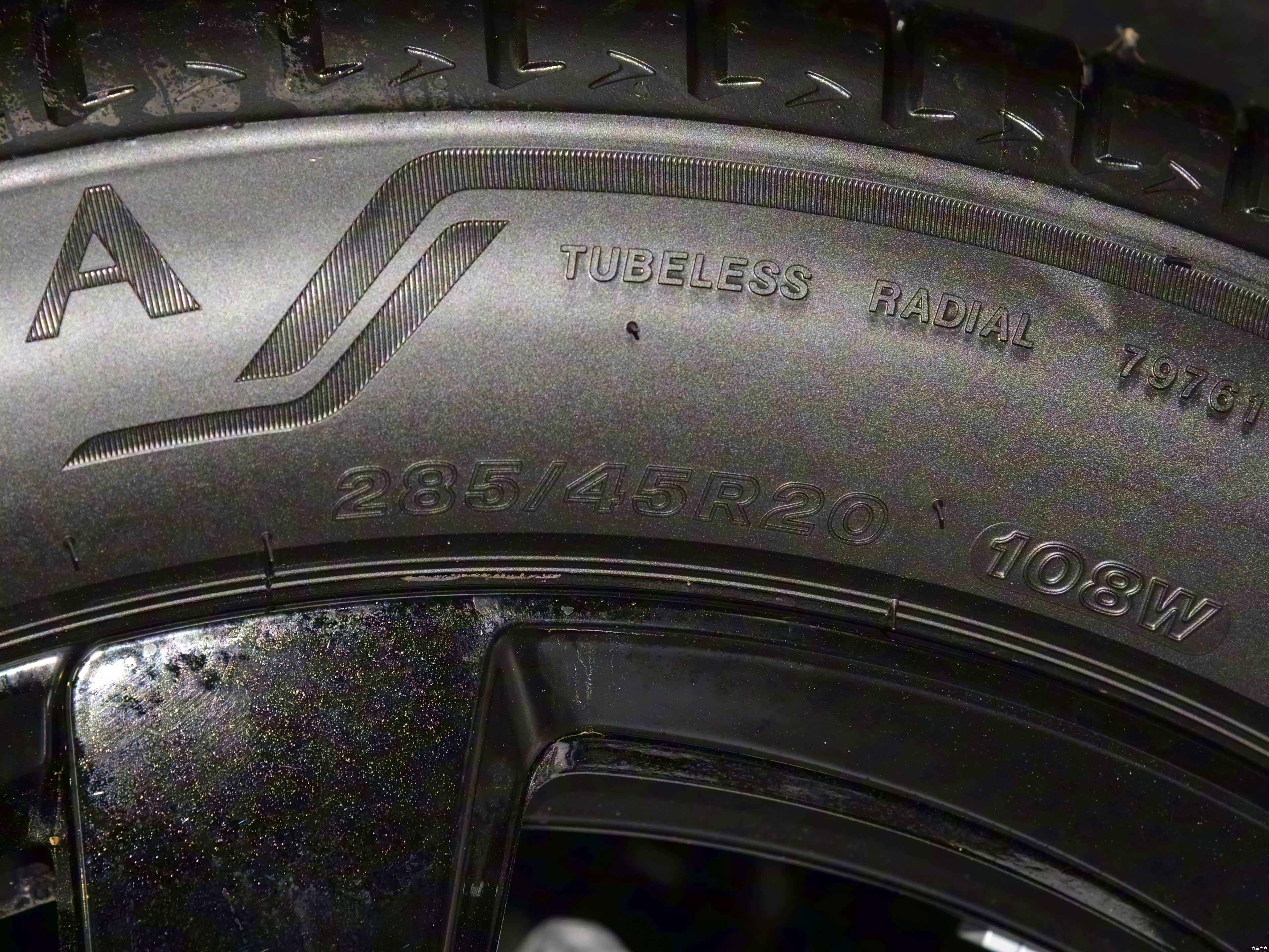 途锐 2023款 3.0TSI 锐享版 曜黑运动套装 大众 223/252张图片大全_汽车细节图库-汽车之家