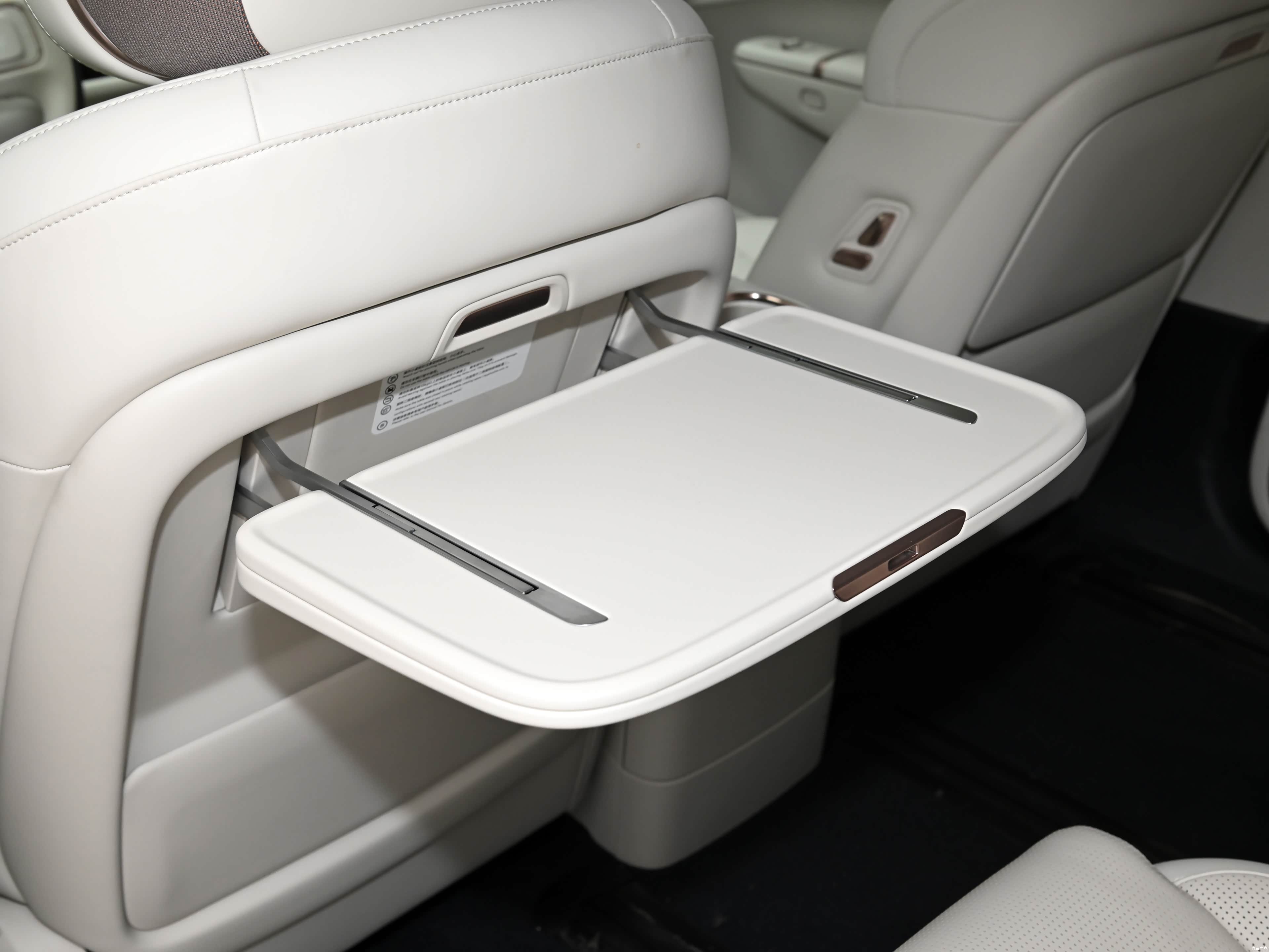 领克900 2025款 2.0T Ultra 领克 97/265张图片大全_汽车座椅图库-汽车之家