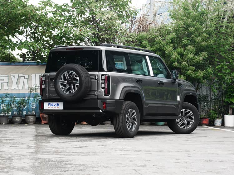 2026款北京越野BJ40上市 牵引资质成核心亮点 提供纪念版限量车型_车家号_发现车生活_汽车之家