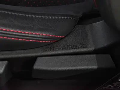 丰田86 2022款 GR 86 2.4L 手动版 丰田 9/33张图片大全_汽车座椅图库-汽车之家