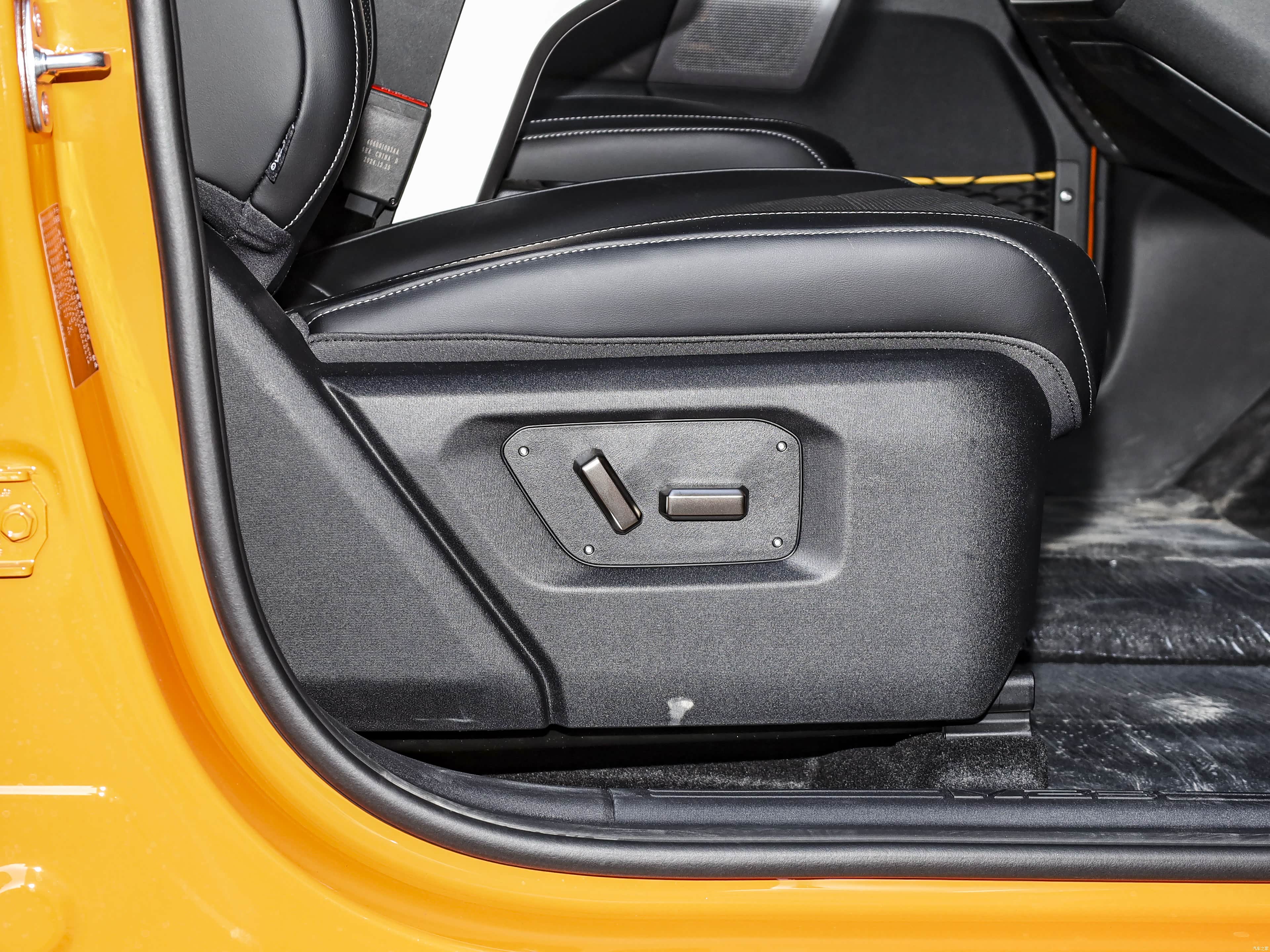 奇瑞iCAR V23 2025款 501四驱智驾版 iCAR 102/108张图片大全_汽车座椅图库-汽车之家