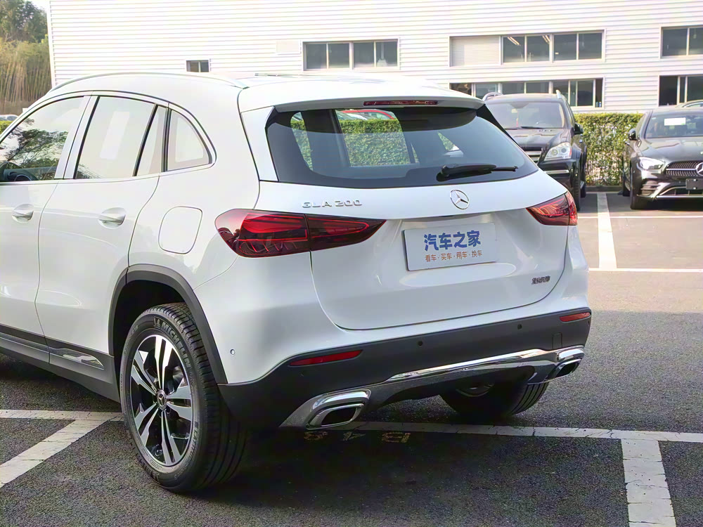奔驰GLB与GLA对比解析：豪华与性能的选择_车家号_发现车生活_汽车之家