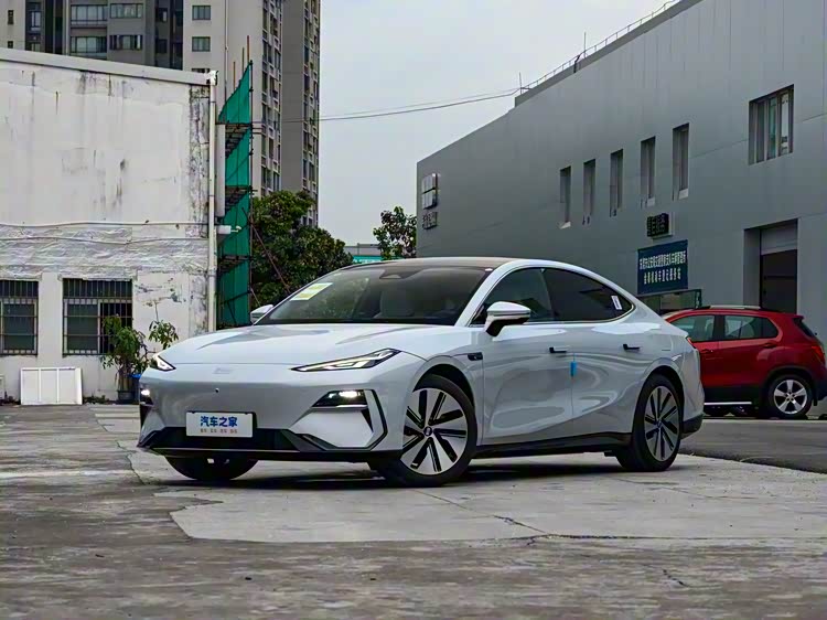 最高续航665km 吉利银河E8配置曝光 预售18.8万元起_车家号_发现车生活_汽车之家