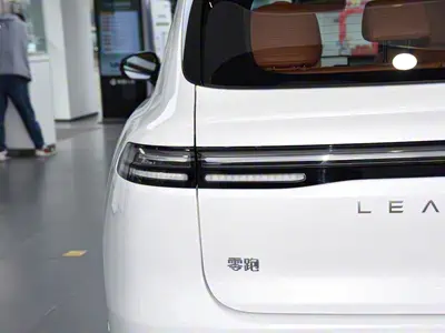 零跑C10 2024款 210智享版 零跑汽车 74/193张图片大全_汽车细节图库-汽车之家