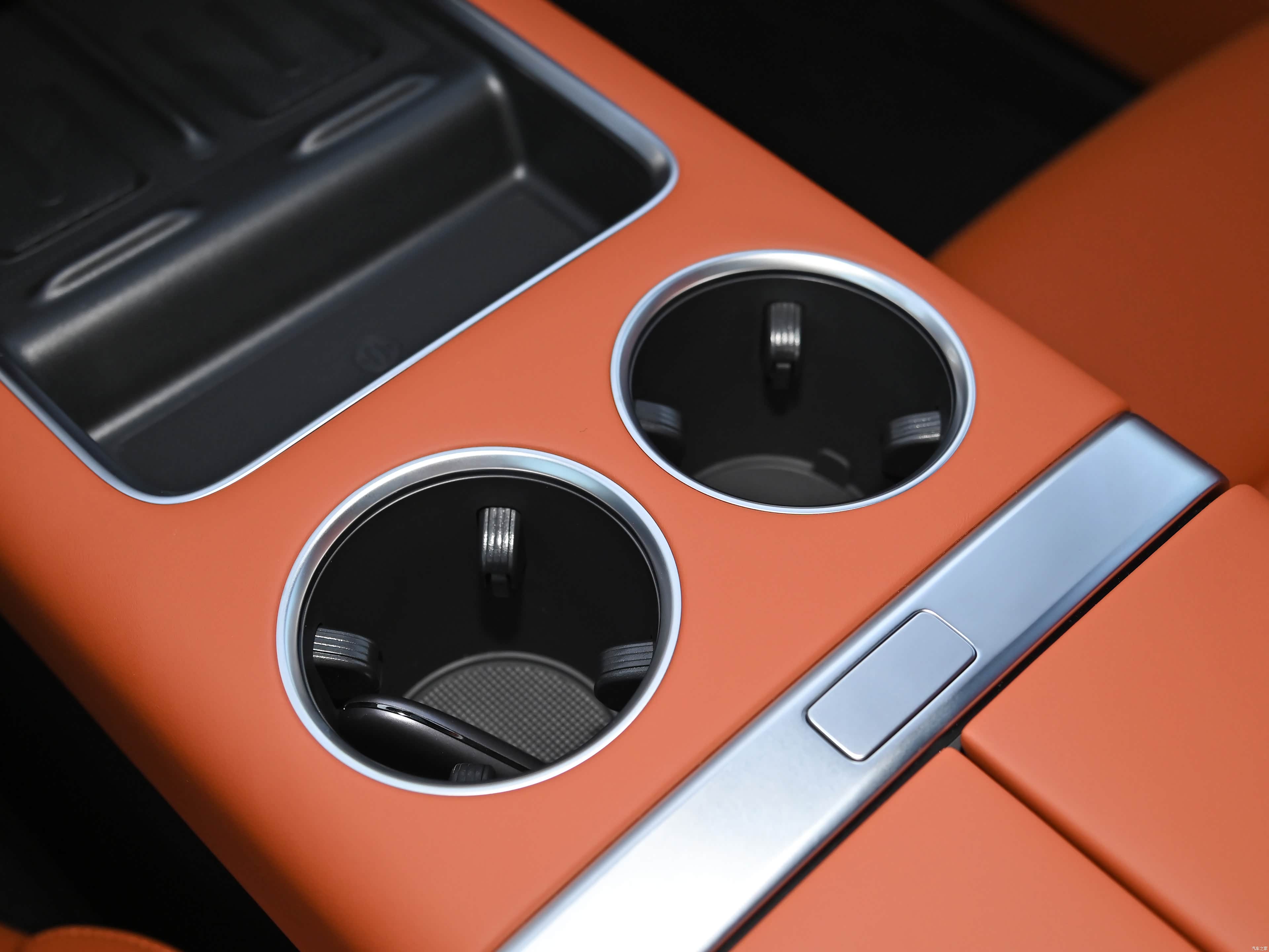 理想L7 2024款 Ultra 理想汽车 98/103张图片大全_汽车中控图库-汽车之家