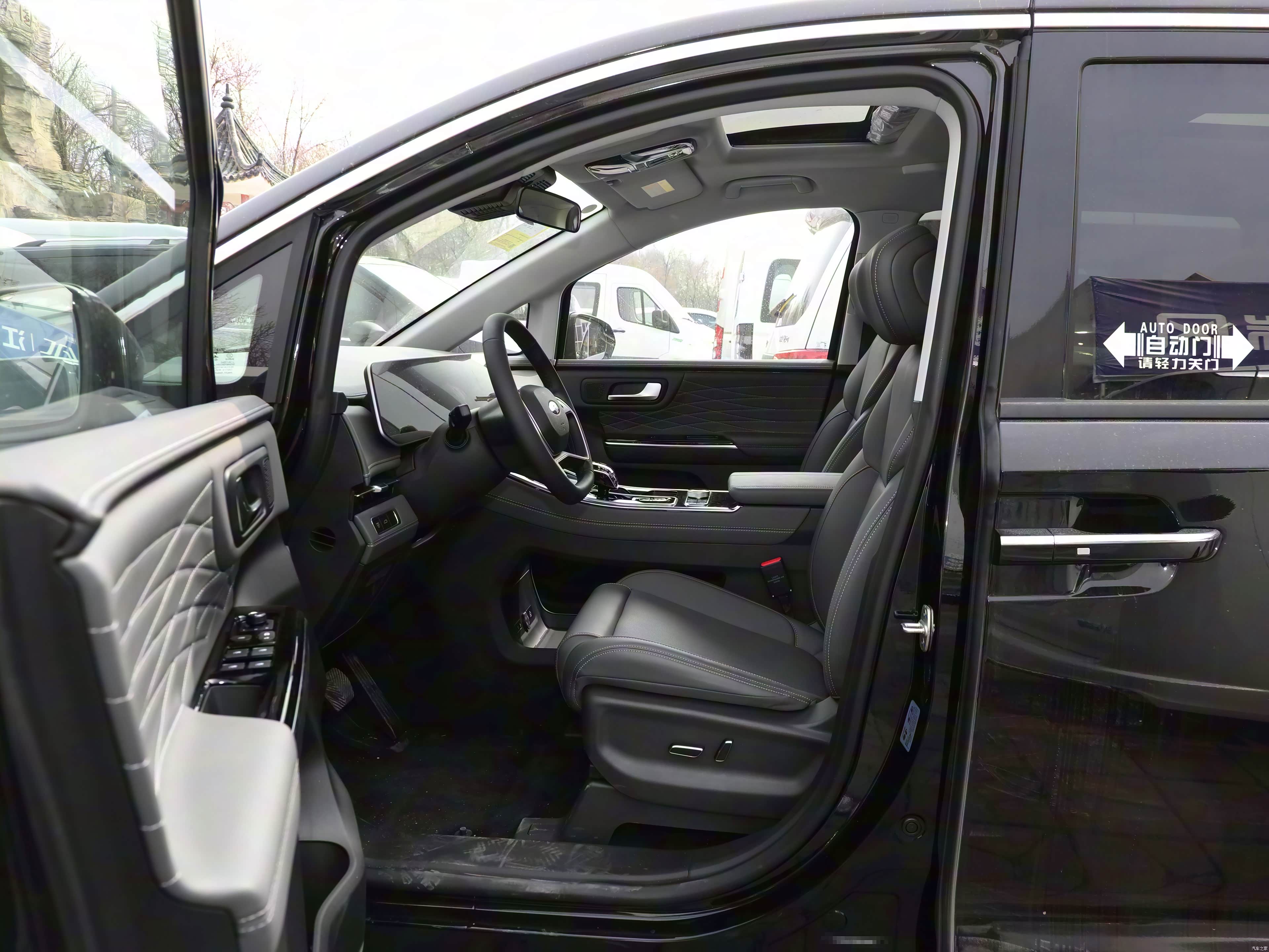 瑞风RF8 2024款 智聆版 2.0T 旗舰型 江淮瑞风 65/208张图片大全_汽车座椅图库-汽车之家