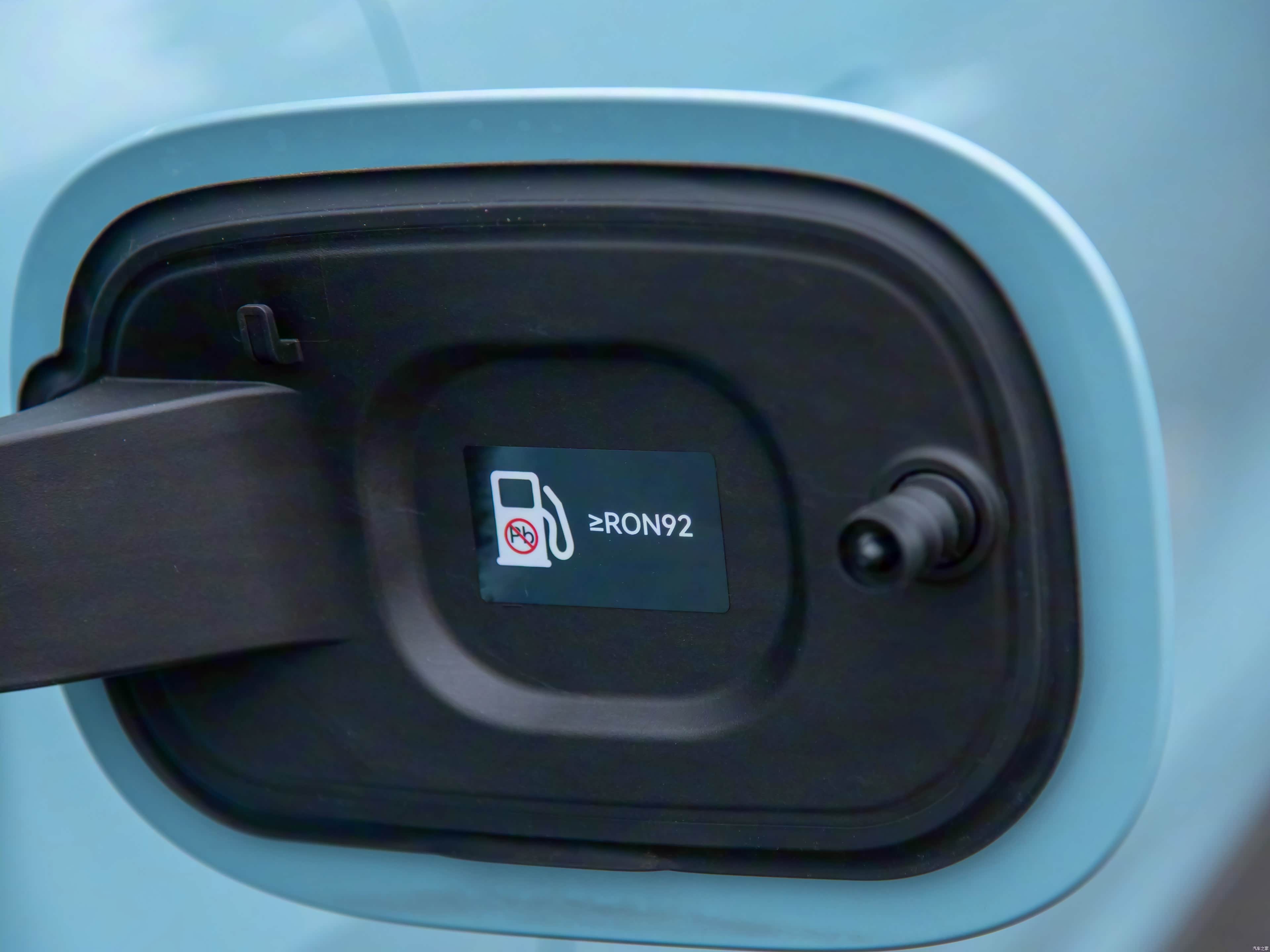 智界R7 2025款 增程 251km Max 鸿蒙智行 71/398张图片大全_汽车细节图库-汽车之家