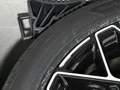 极氪001 2025款 WE版 95kWh 四驱 极氪 302/339张图片大全_汽车细节图库-汽车之家