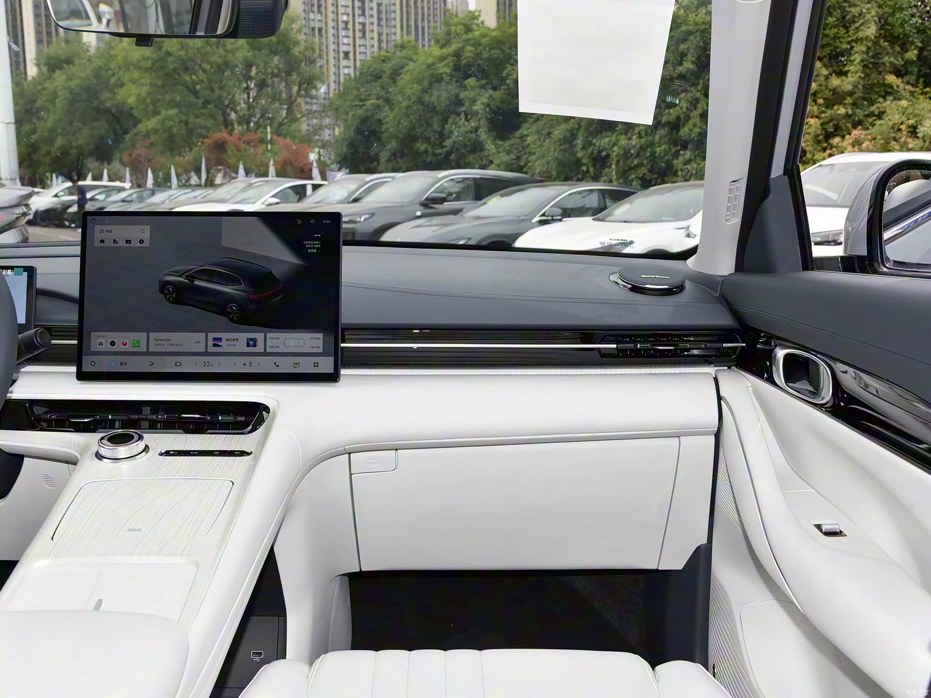 银河E5 2024款 530km 星舰版 吉利银河 4/74张图片大全_汽车中控图库_黑色/云初白-汽车之家