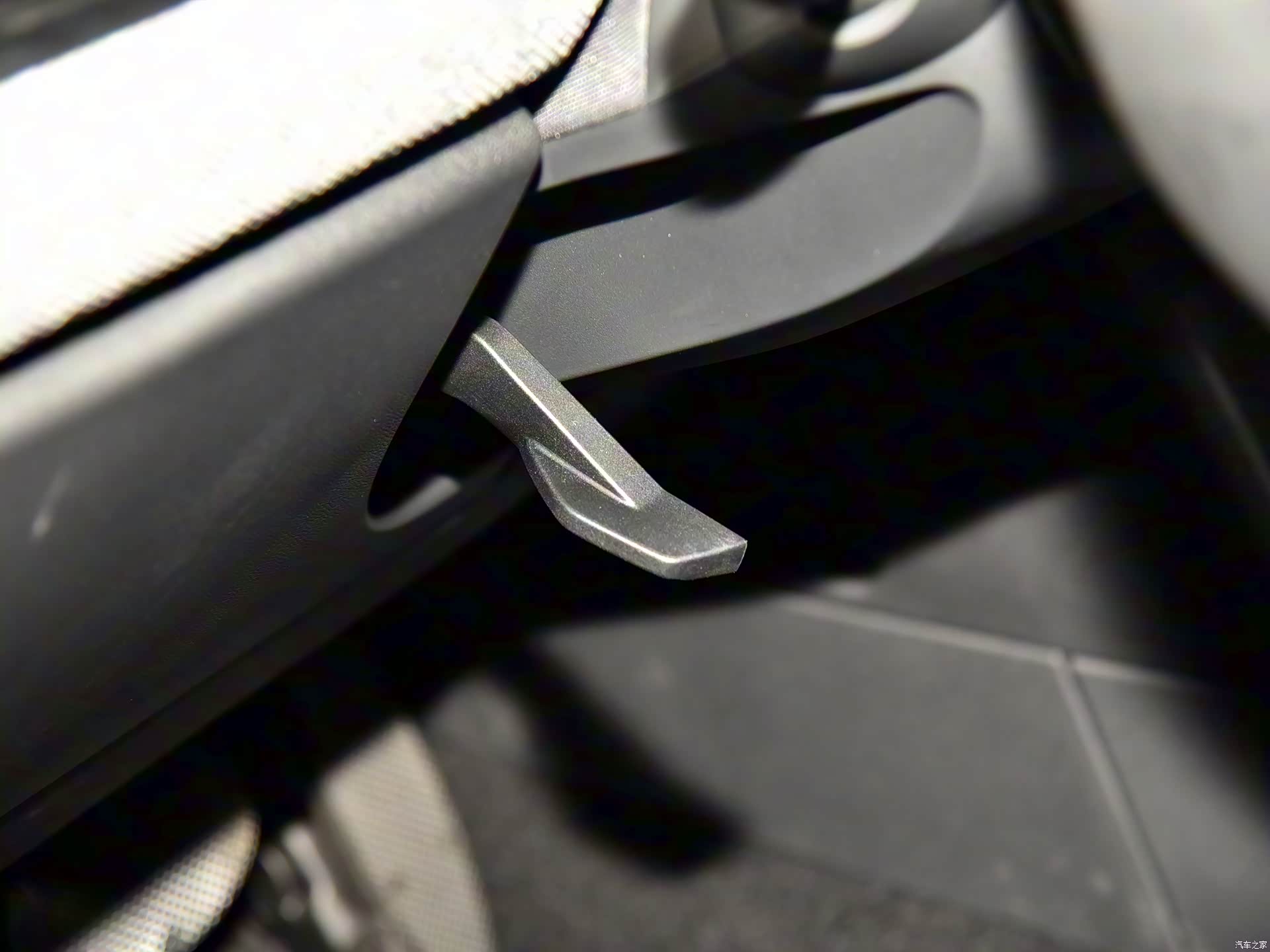 MINI 2025款 2.0T COOPER S 艺术家 五门版 MINI 69/90张图片大全_汽车内饰图库-汽车之家