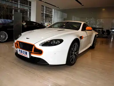 V8 Vantage 2016款 4.7L Coupe Edition 5 阿斯顿·马丁 1/7张图片大全_汽车外观图库_层云白-汽车之家