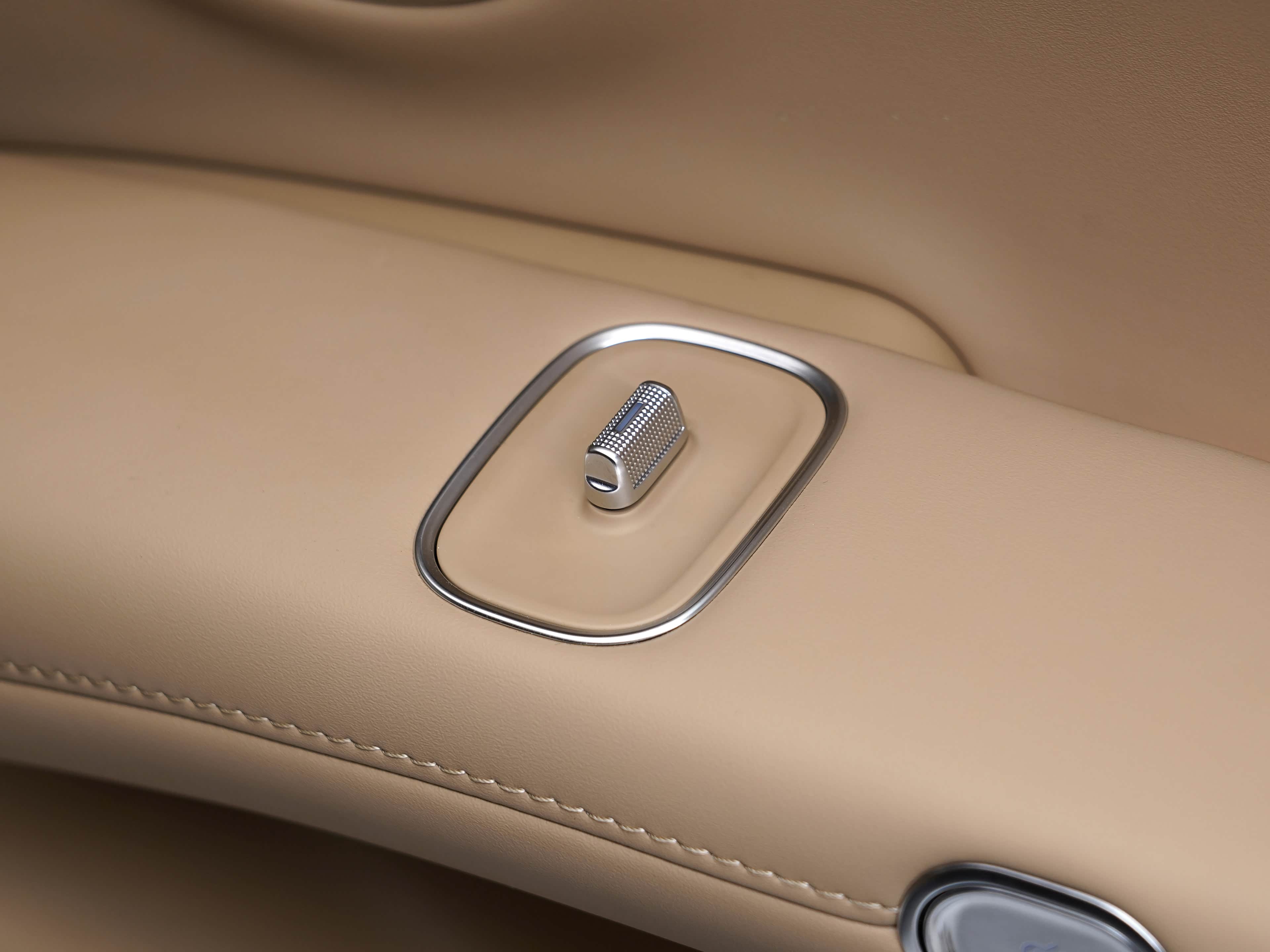 享界S9 2024款 纯电 Ultra 四驱旗舰版 鸿蒙智行 60/486张图片大全_汽车图库-汽车之家